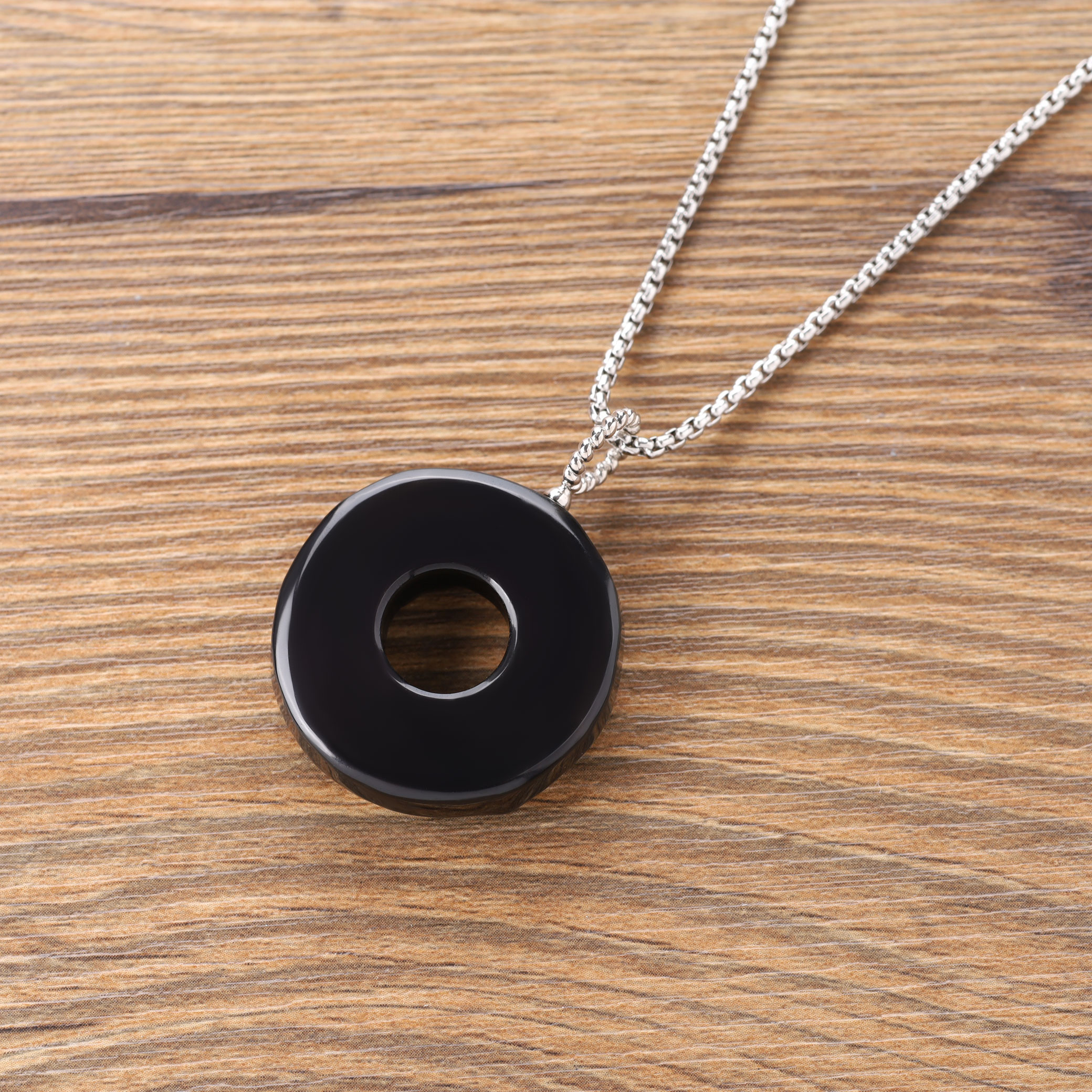 Obsidian-Pixiu-Engraving-Round-Pendant-Necklace-COAI